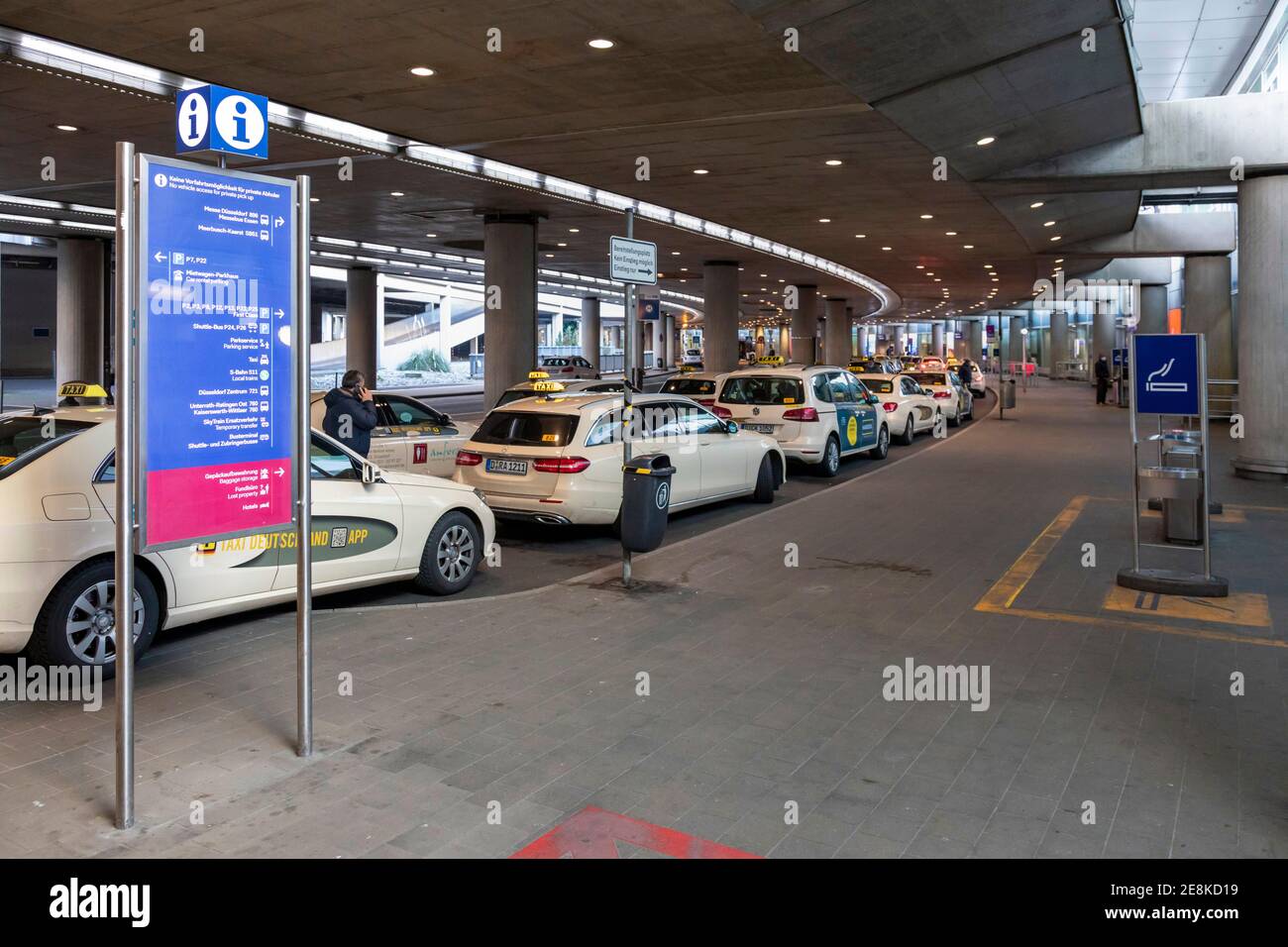Taxi stand at the arrival airport International Stock Photo - Alamy