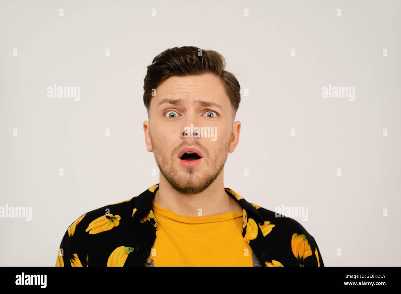 Shocked man face hi-res stock photography and images - Alamy