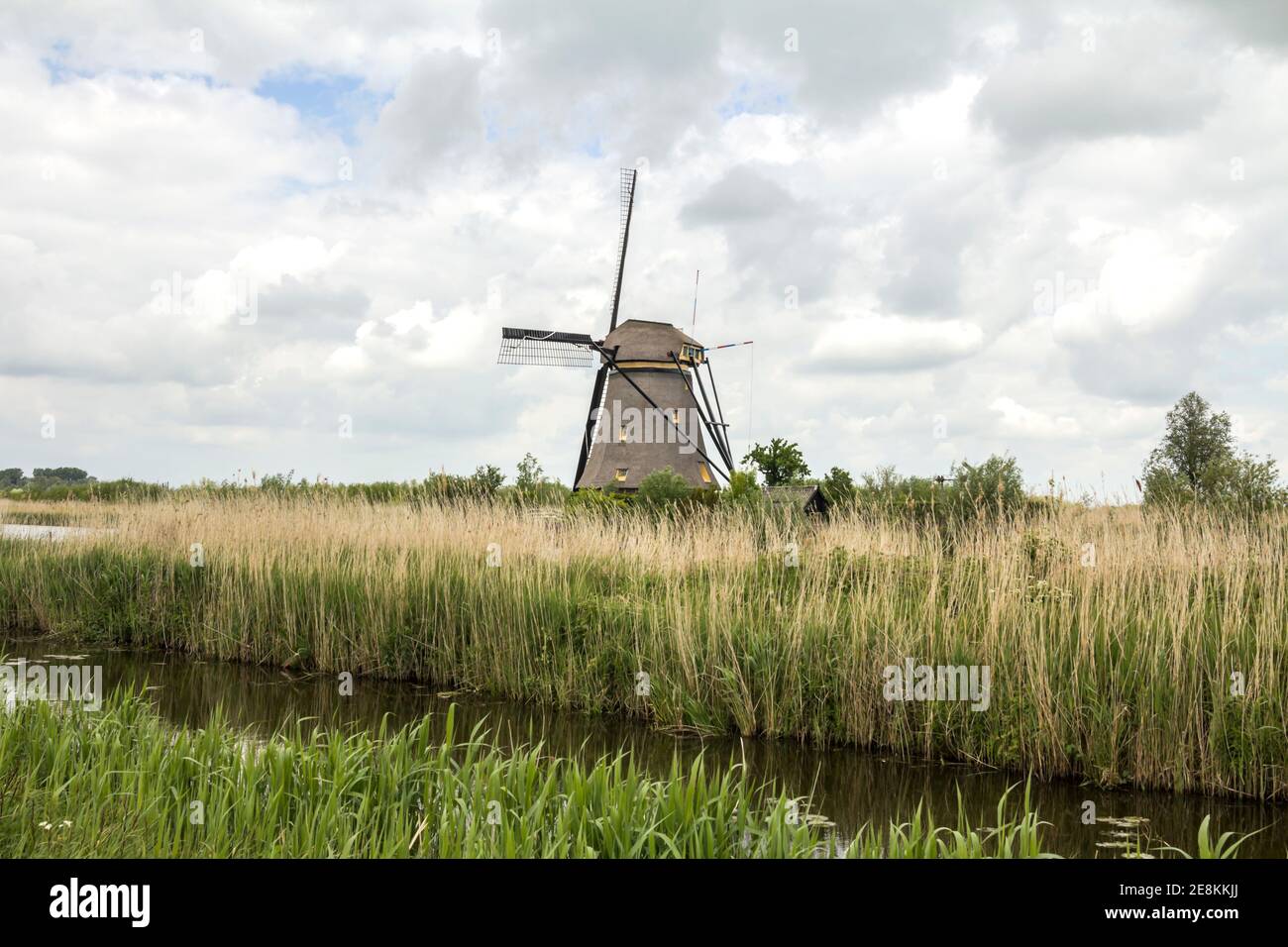Kinderdijk, Rotterdam, Netherlands rural lanscape with windmills at ...
