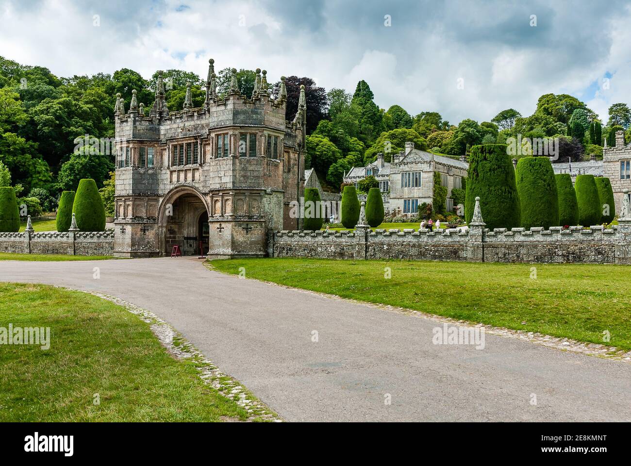 Lanhydrock gardens lanhydrock garden hi-res stock photography and ...