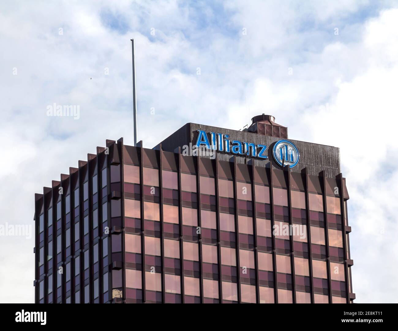 ROTTERDAM, NETHERLANDS : Facade of the Allianz insurance headquarters ...