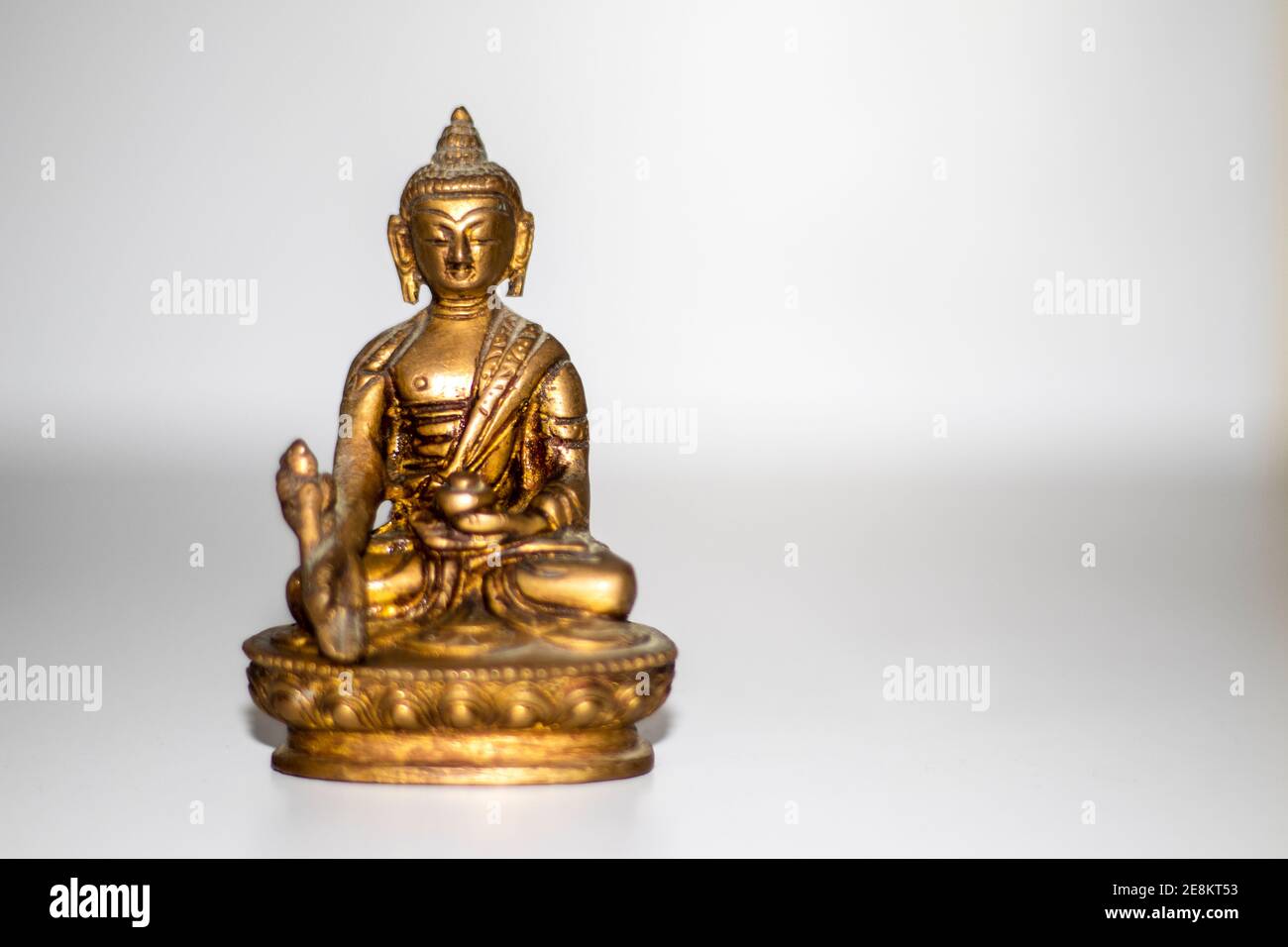 Bronze mini statue hi-res stock photography and images - Alamy