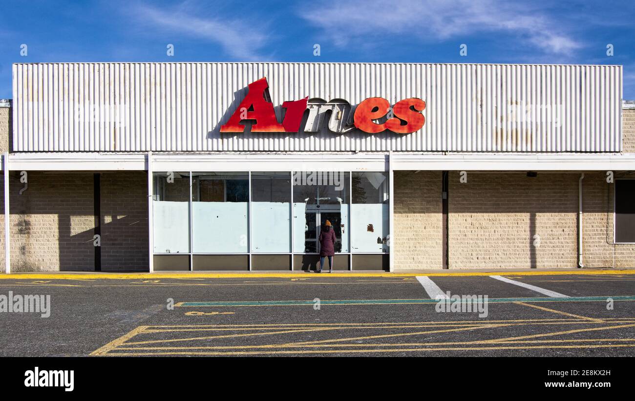 Ames Store