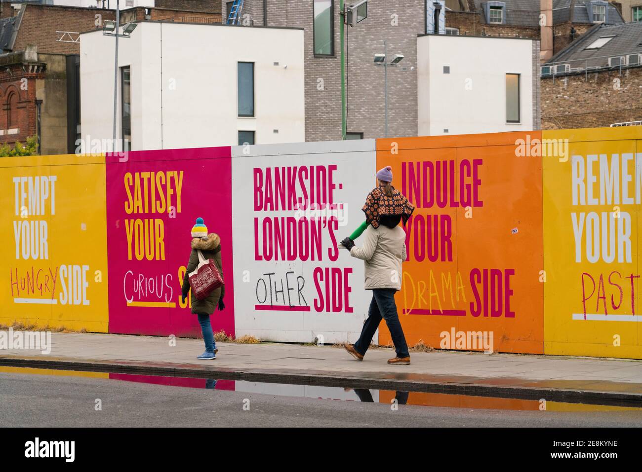 hoarding construction site London's Other side Stock Photo - Alamy