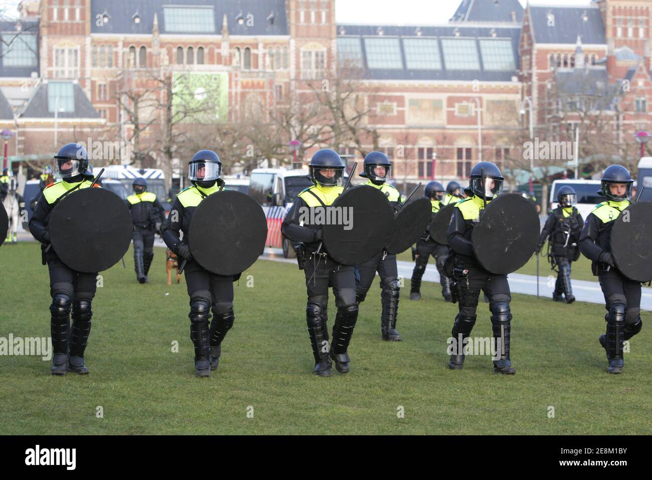 Amsterdam, Netherlands. 31st Jan, 2021. Dutch anti-riot police officers ...