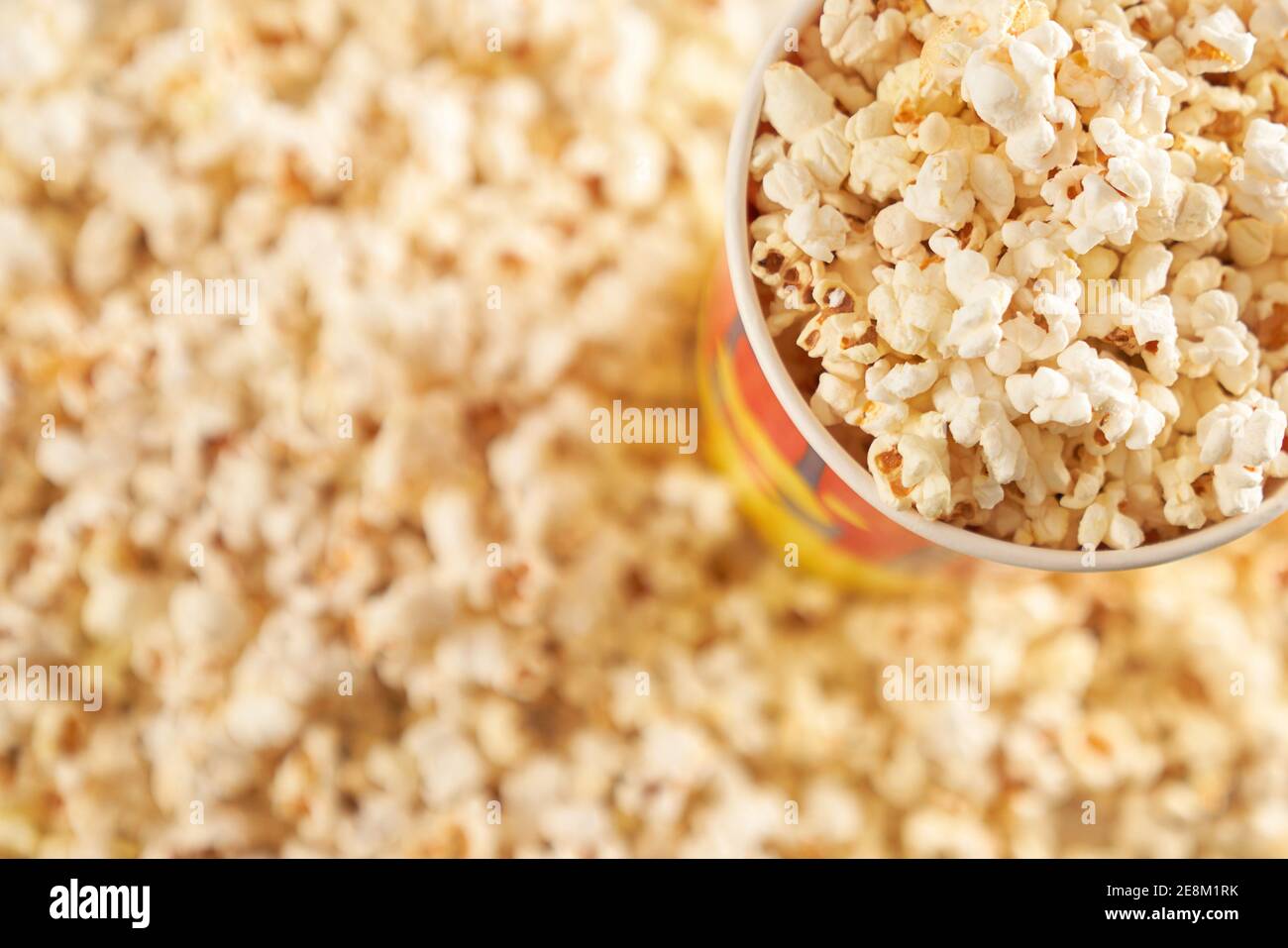 Scattered popcorn top view hi-res stock photography and images - Alamy