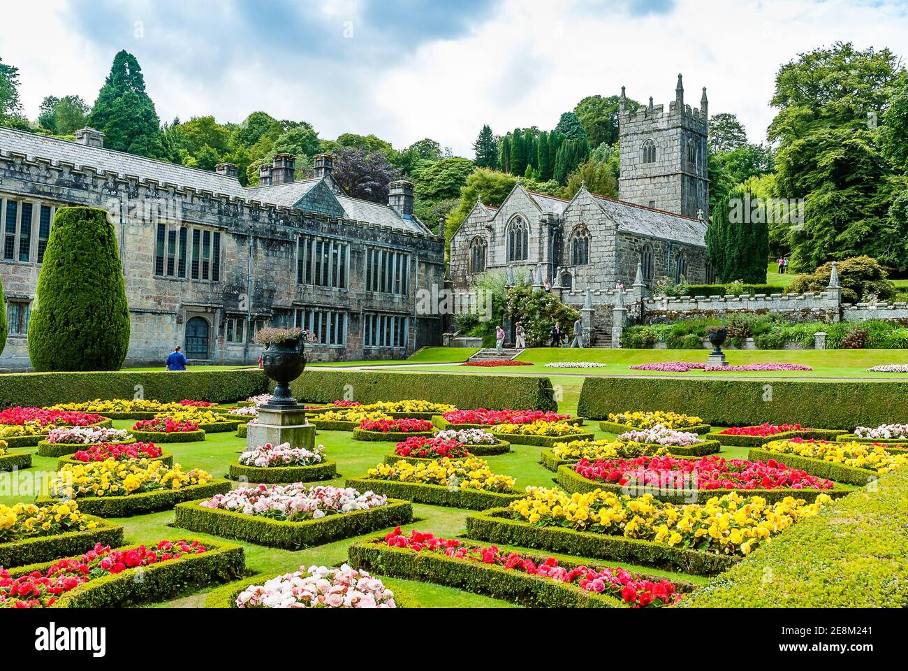 Lanhydrock gardens lanhydrock garden hi-res stock photography and ...