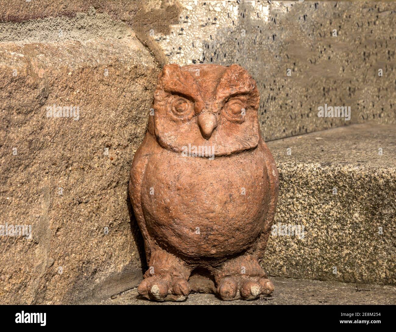 Decorative Owl is on display in front of a house Stock Photo - Alamy