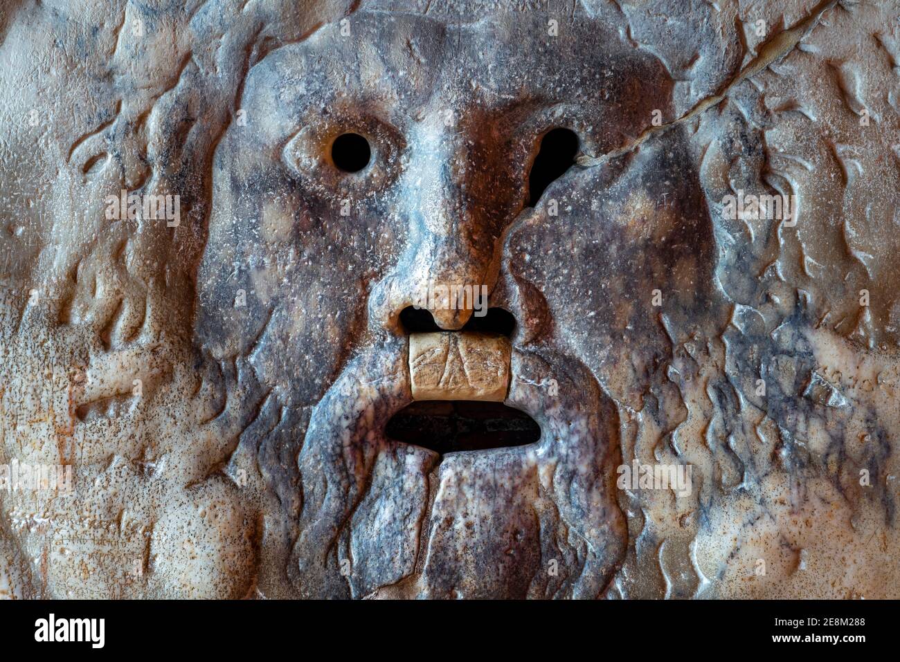 Stone face roman truth mouth hi-res stock photography and images - Alamy
