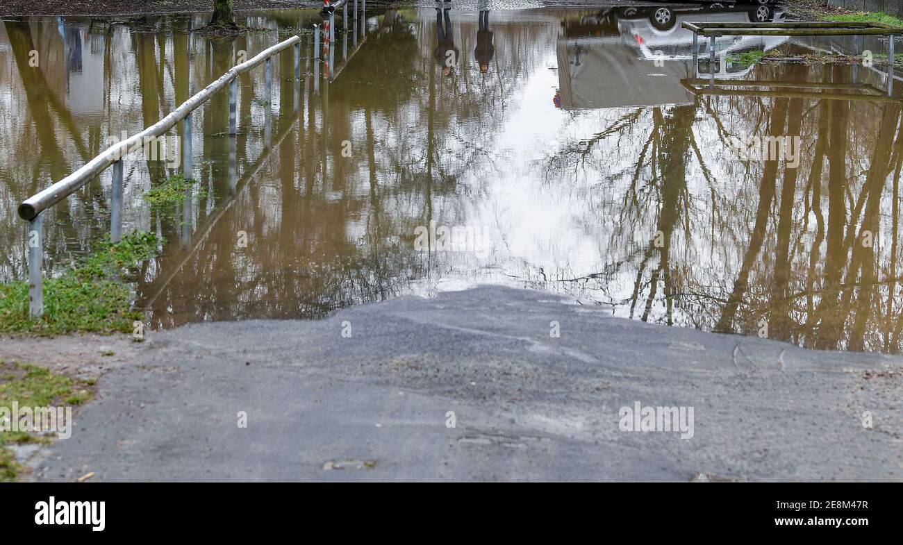 Hanau, Germany. 31st Jan, 2021. 01/31/2021, xpsx, local Hanau flood in ...
