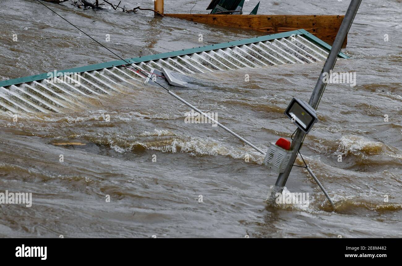 Hanau, Germany. 31st Jan, 2021. 01/31/2021, xpsx, local Hanau flood in ...