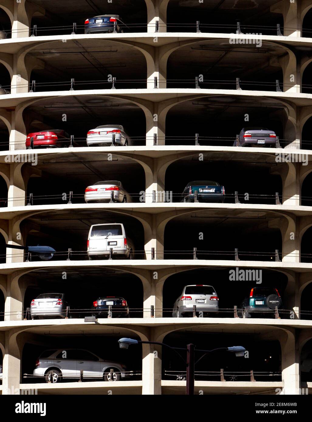 CHICAGO, USA- 30 SEPTEMBER 2007: Car garage in downtown Chicago Stock ...