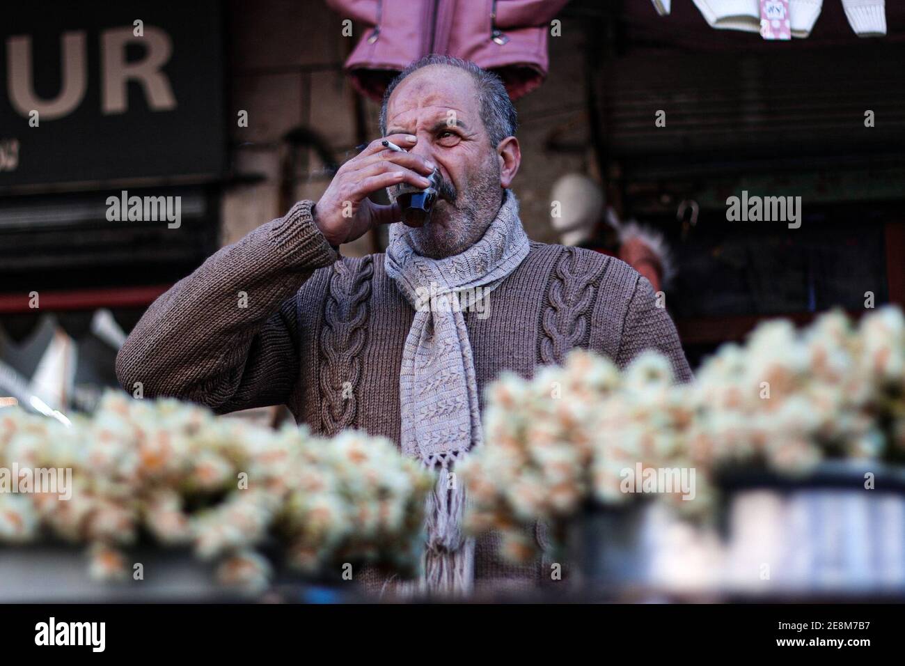 Idlib, Idlib Governorate, Syria. 31st Jan, 2021. Syrian at the main ...