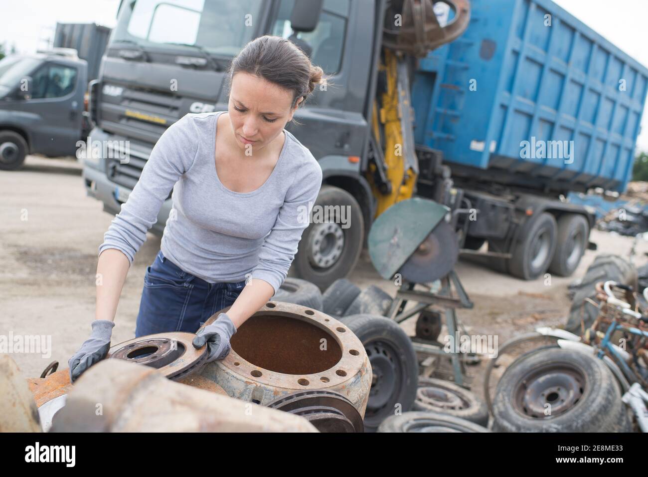 Female junk yard worker hi-res stock photography and images - Alamy