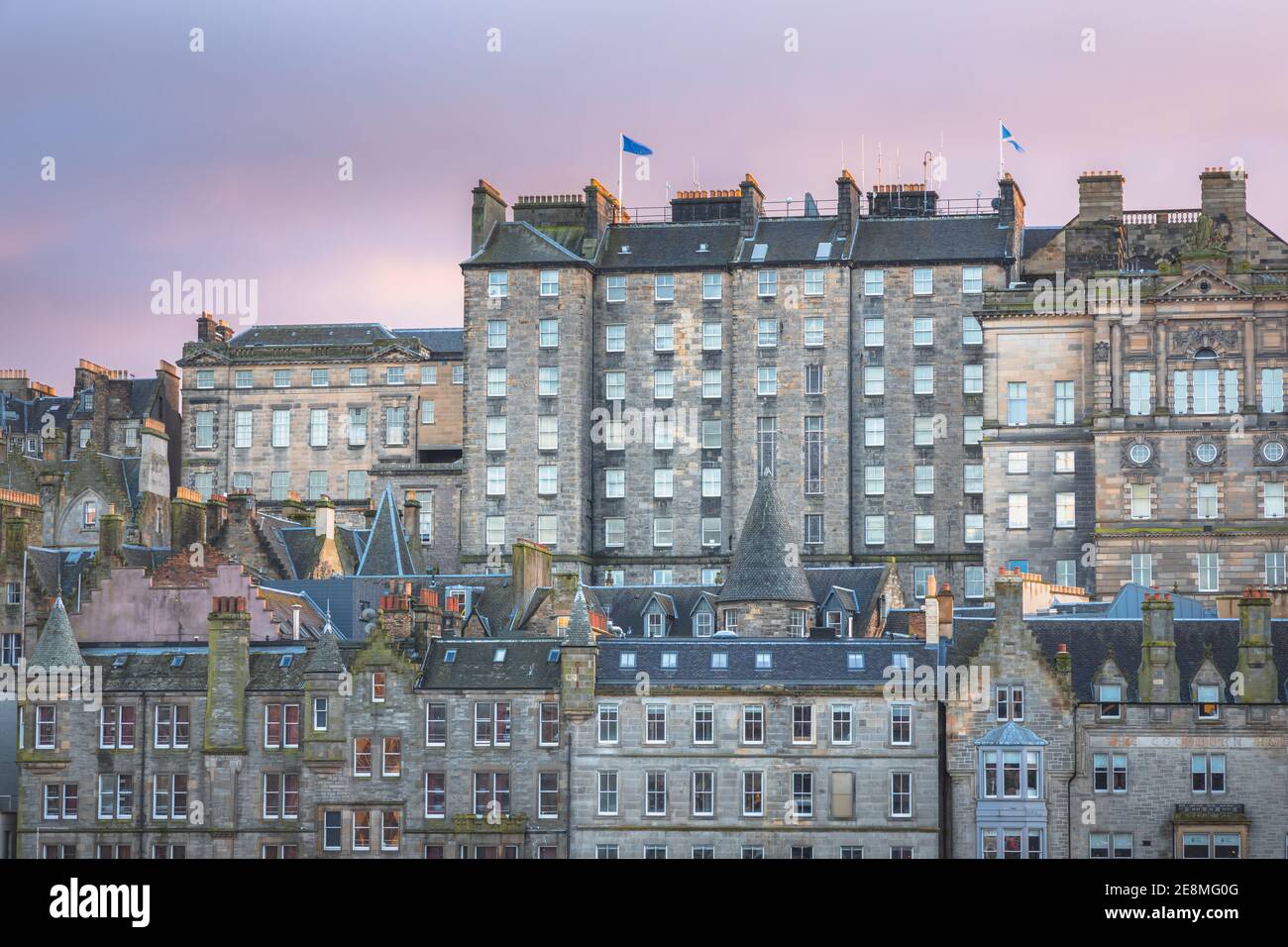 Traditional edinburgh tenement hi-res stock photography and images - Alamy