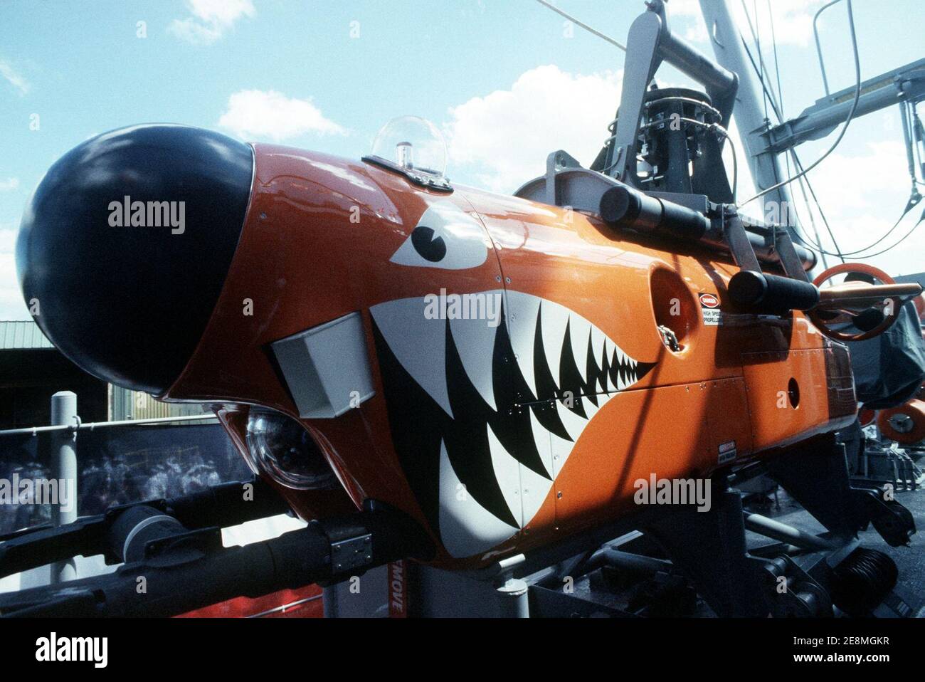 Mine neutralization vehicle on USS Avenger (MCM-1) 1988 Stock Photo - Alamy