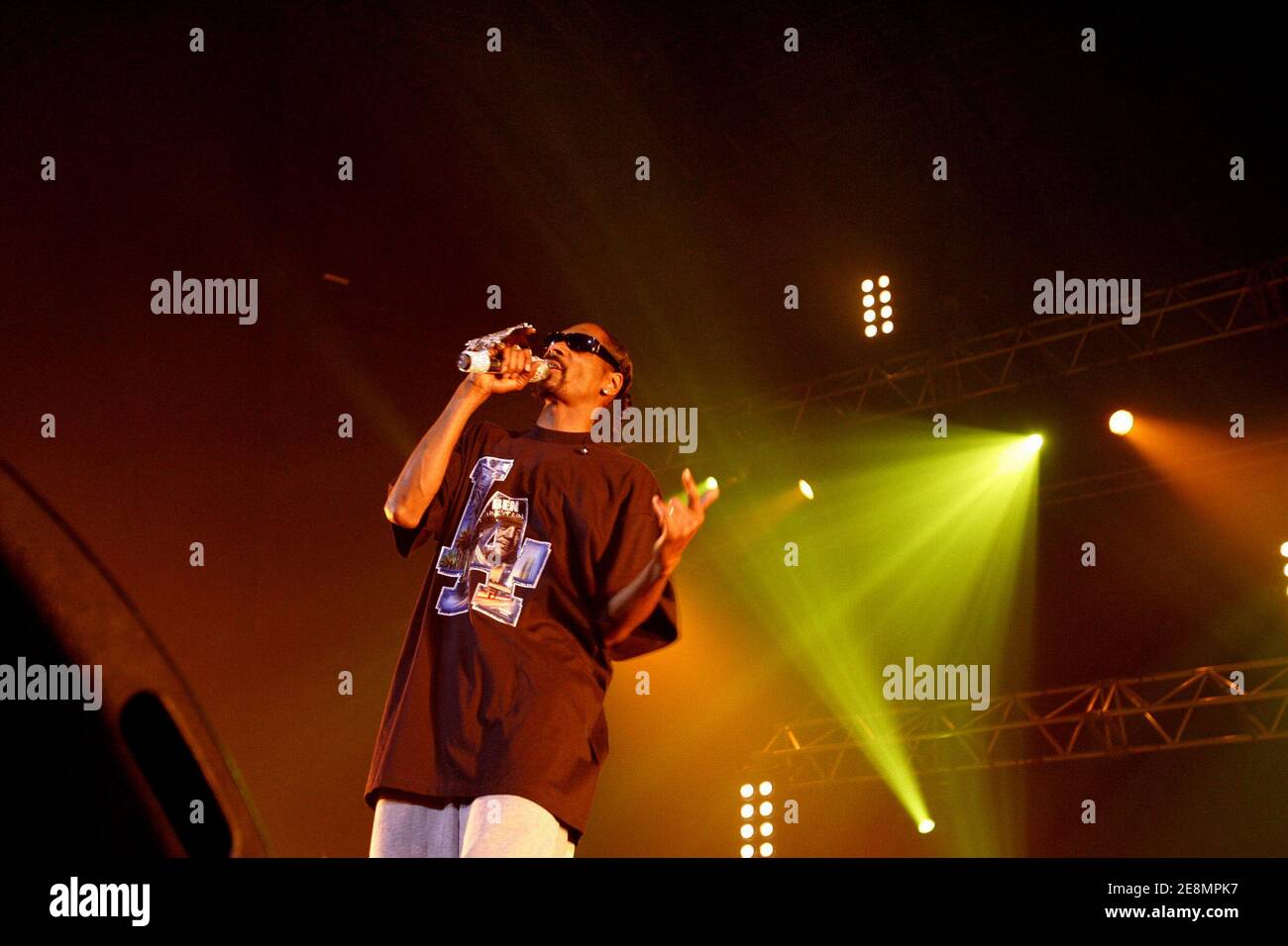 Singer Snoop Dogg performs live on stage at the Palais des Sports in ...
