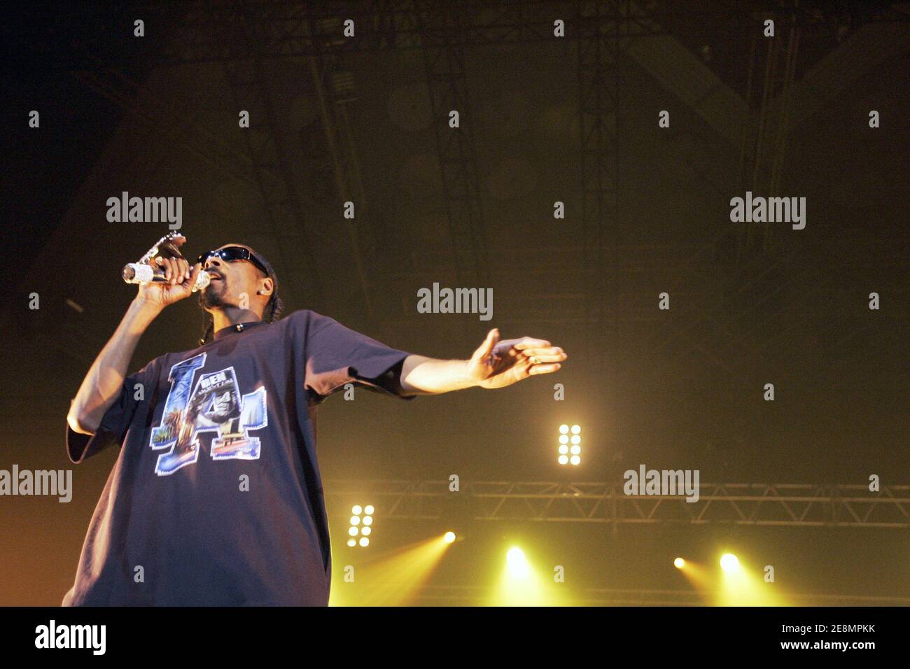 Singer Snoop Dogg performs live on stage at the Palais des Sports in ...
