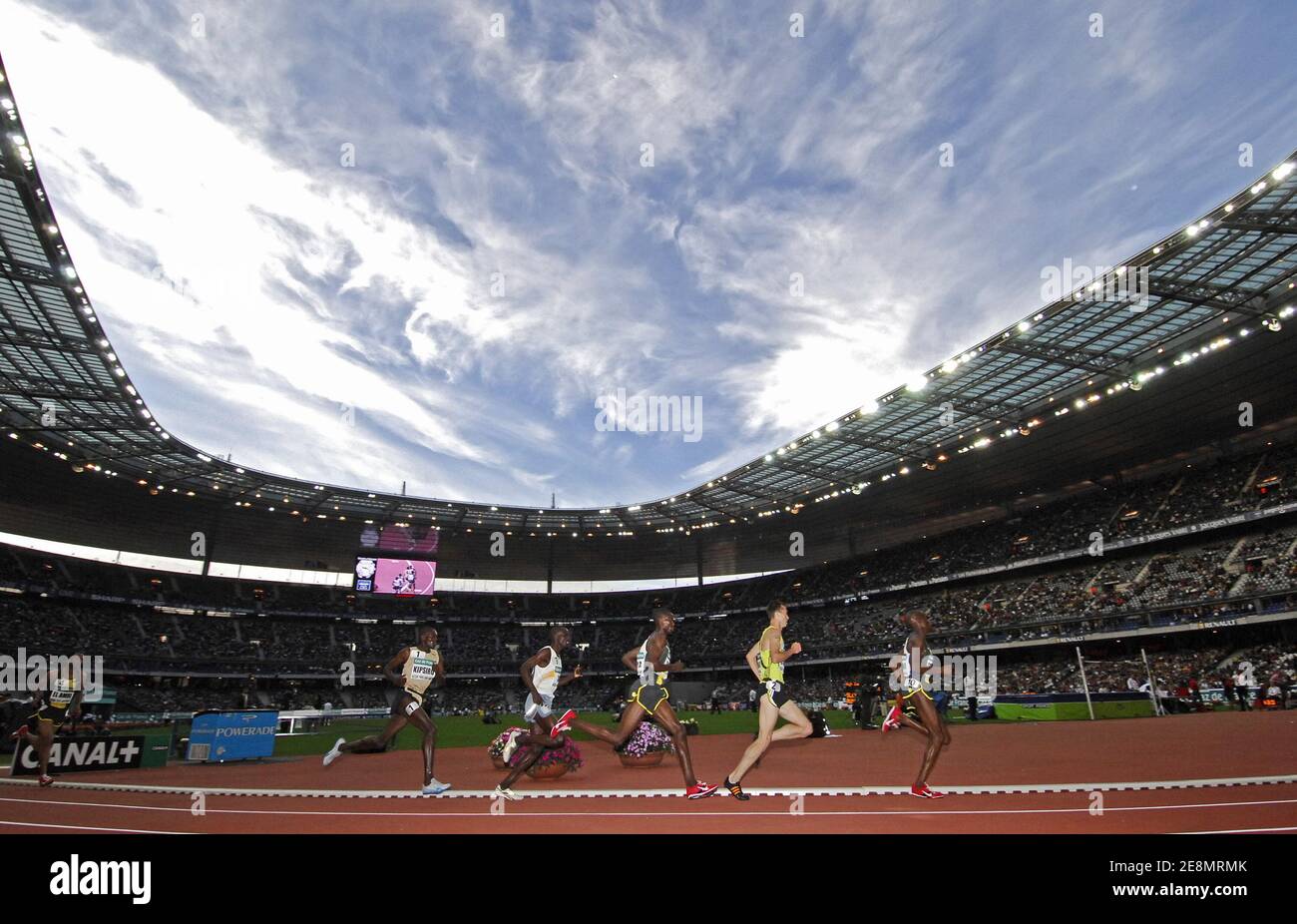 3000m steeple chase men hi-res stock photography and images - Alamy
