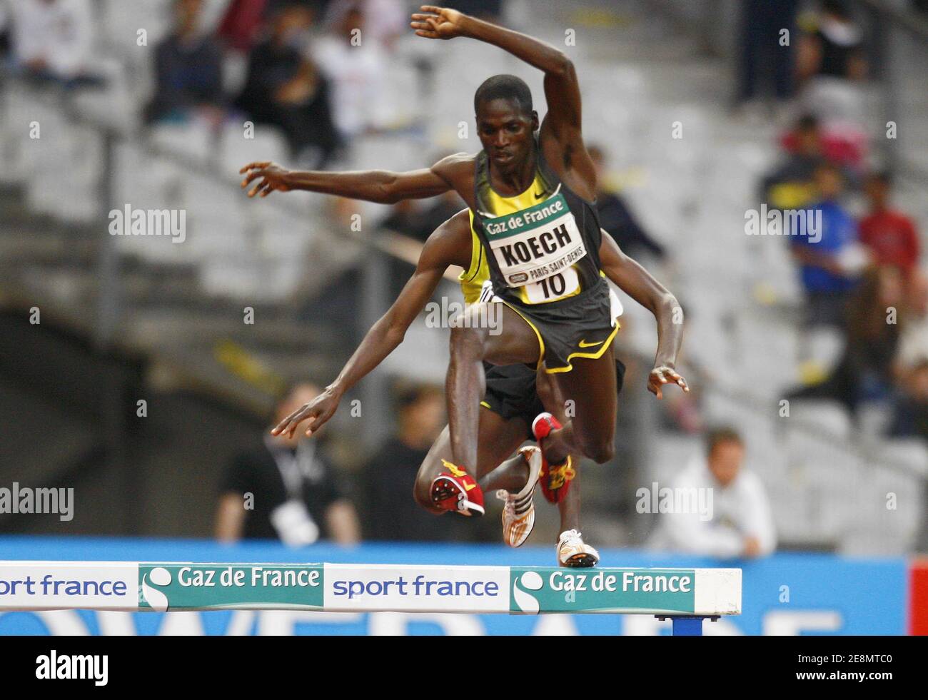 3000 M Steeple Chase High Resolution Stock Photography and Images - Alamy