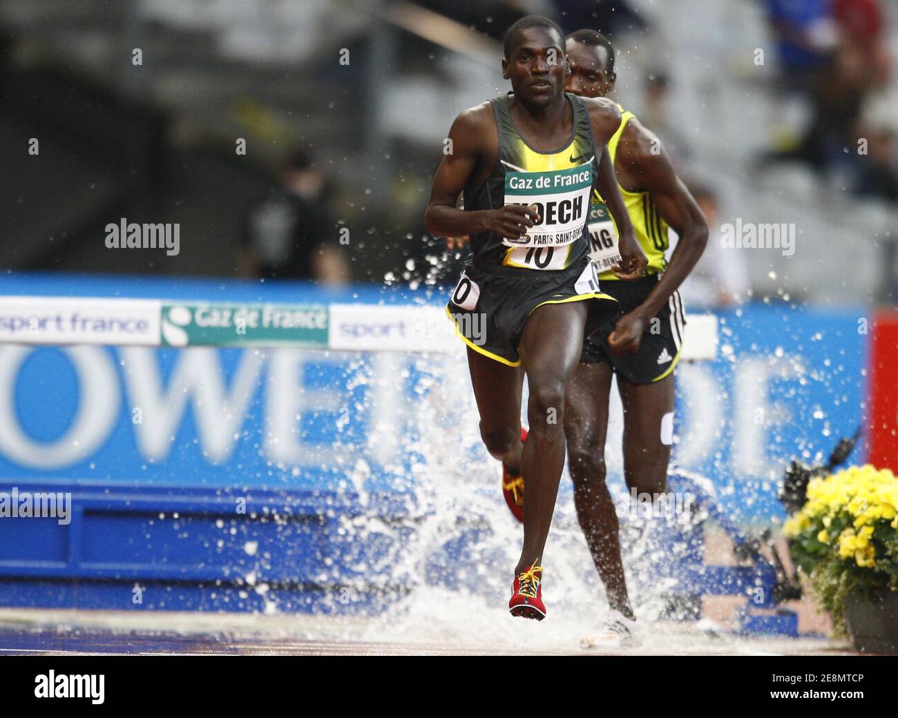 3000m steeple chase men hi-res stock photography and images - Alamy