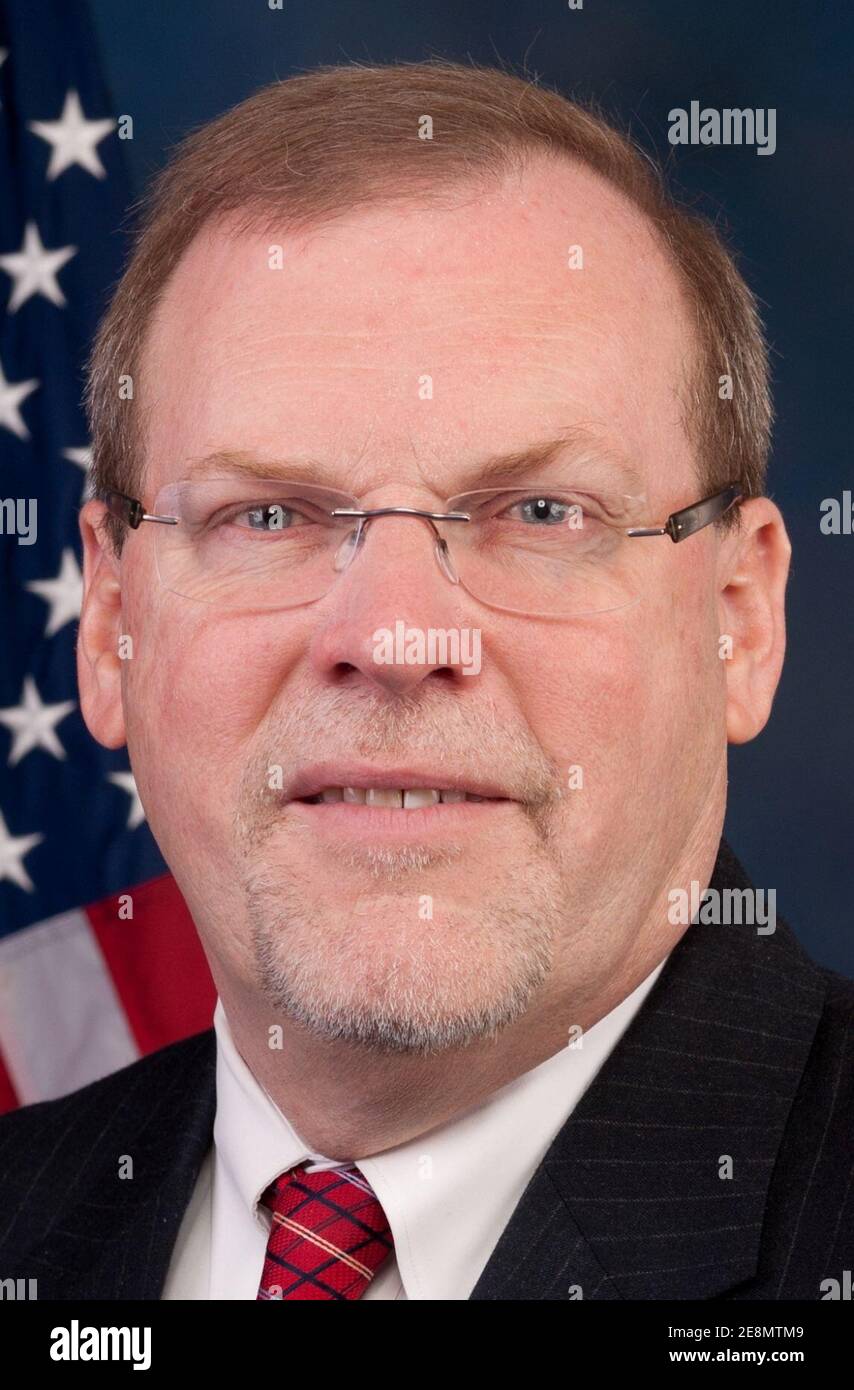 Morgan Griffith, Official Portrait, 112th Congress B (cropped Stock ...