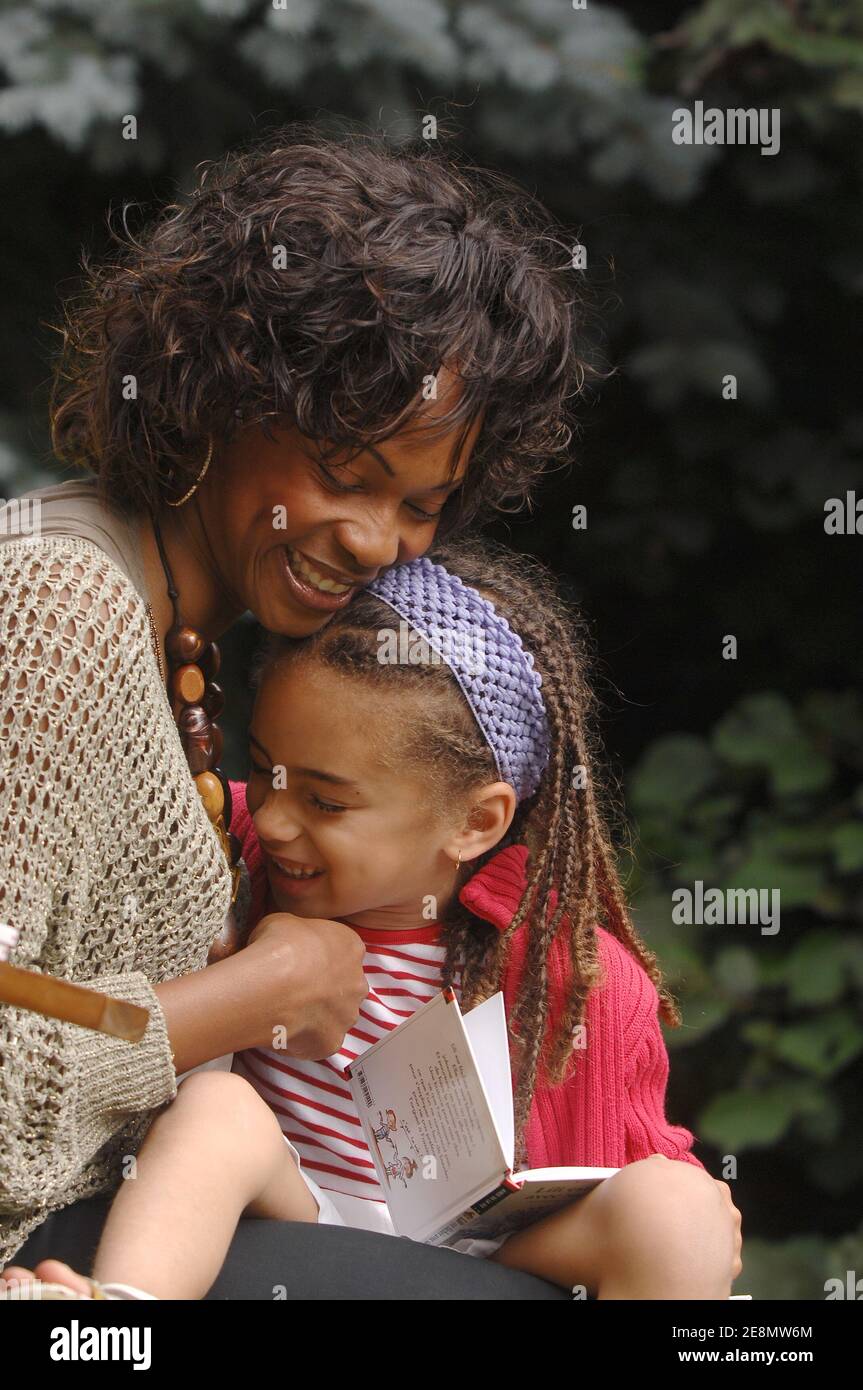 Laura Flessel-Colovic, who won the title at the 2007 Fencing European ...