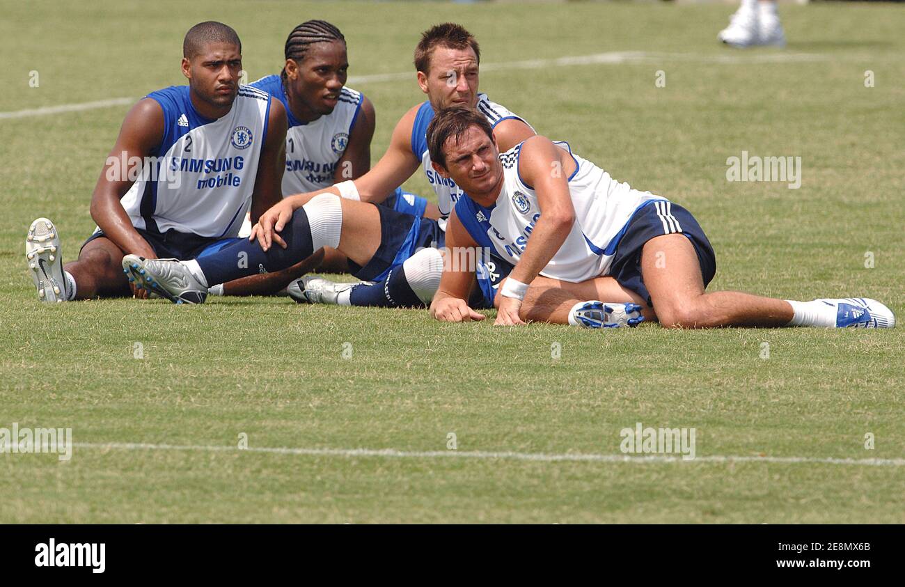 Didier Drogba, John Terry and Frank Lampard in action during Chelsea ...
