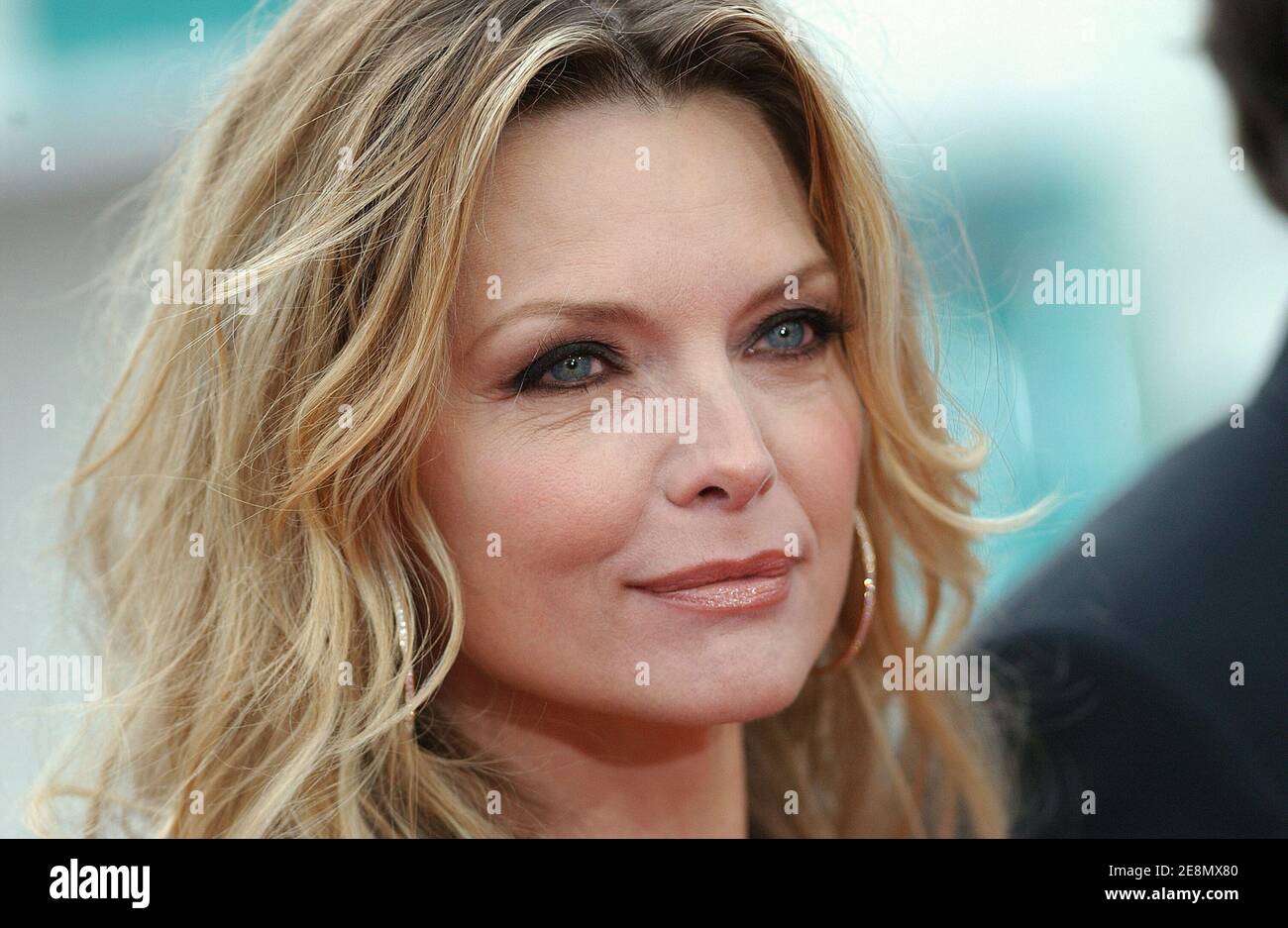 Michelle pfeiffer hairspray hi-res stock photography and images - Alamy