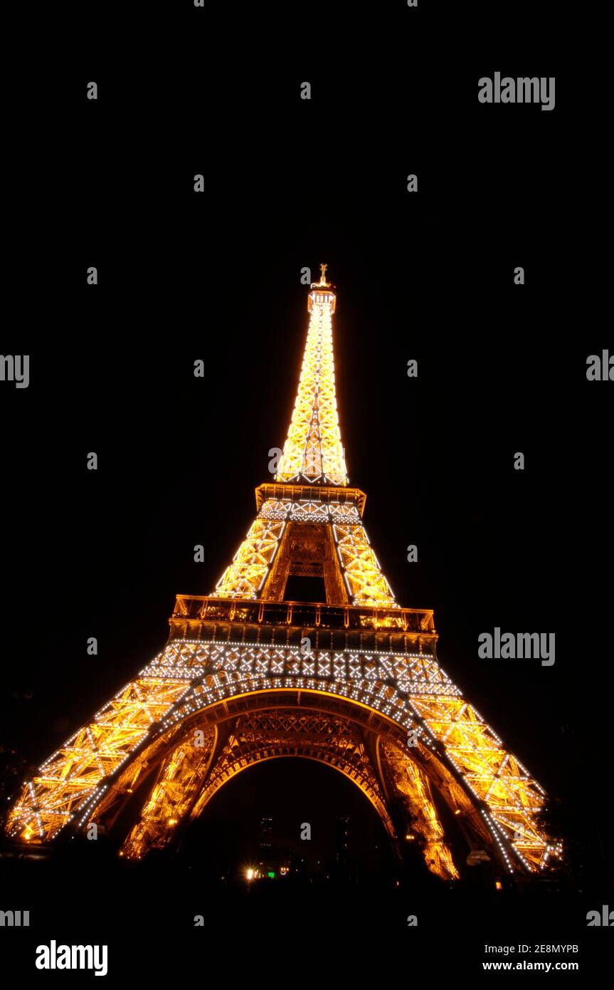 Fireworks at the Trocadero to celebrate the National Day in Paris ...