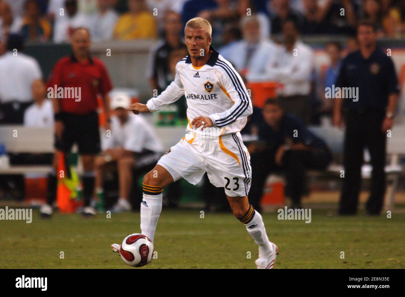 David Beckham's first game with the LA Galaxy against the Chelsea ...