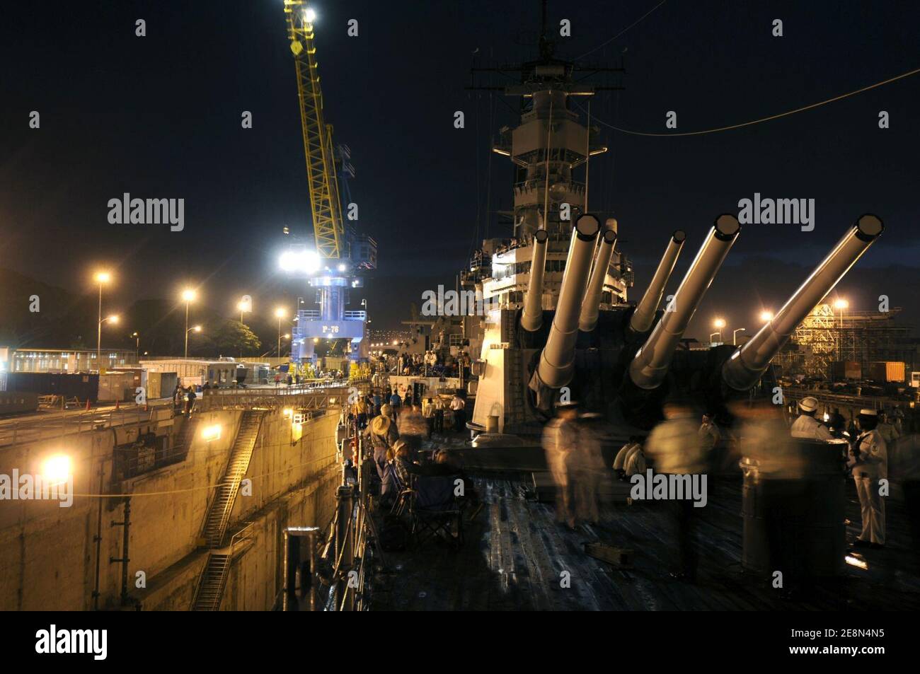 Missouri undocking 100107 Stock Photo - Alamy