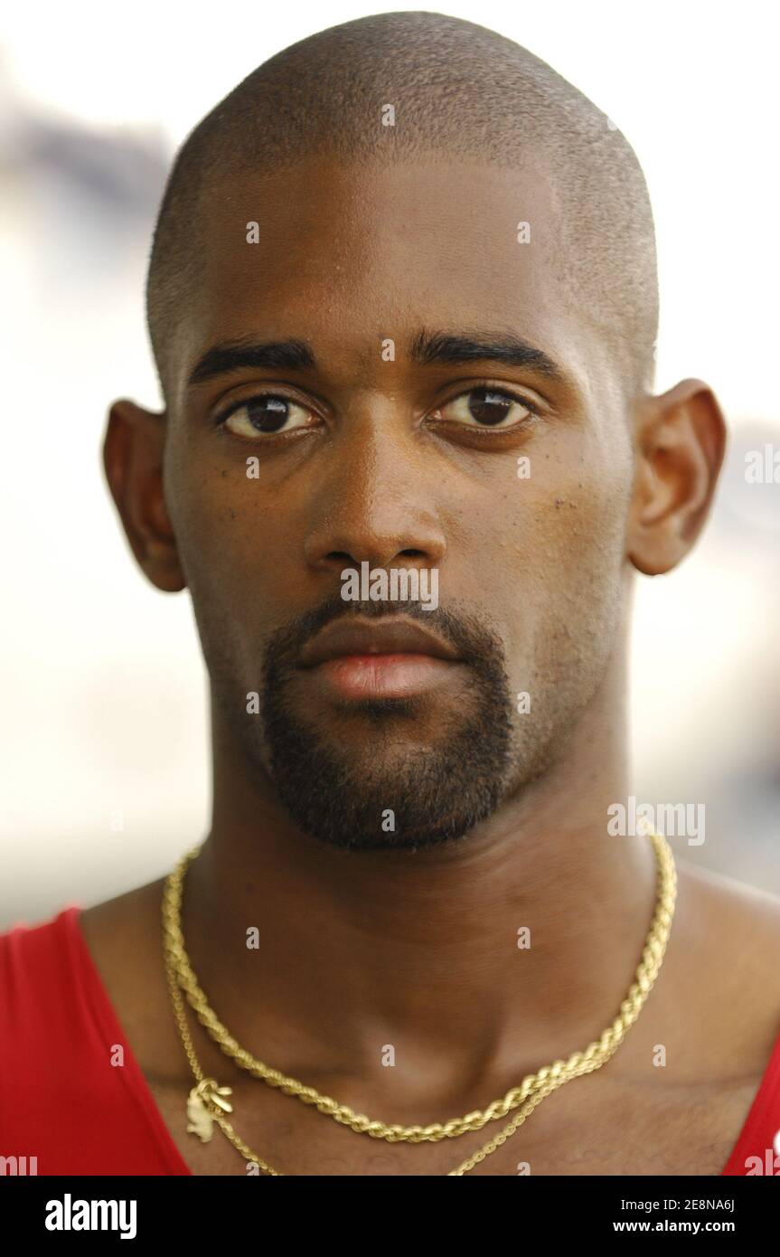 France's David Alerte wins the gold medal on men's 200 meters during ...