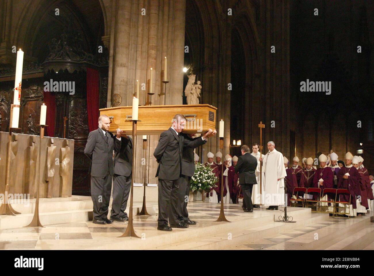 Funeral mass of Archbishop Jean-Marie Lustiger held at Notre-Dame ...