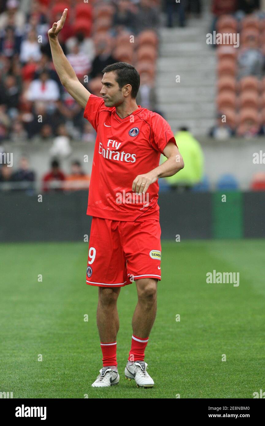 Pauleta paris 2007 hi-res stock photography and images - Alamy
