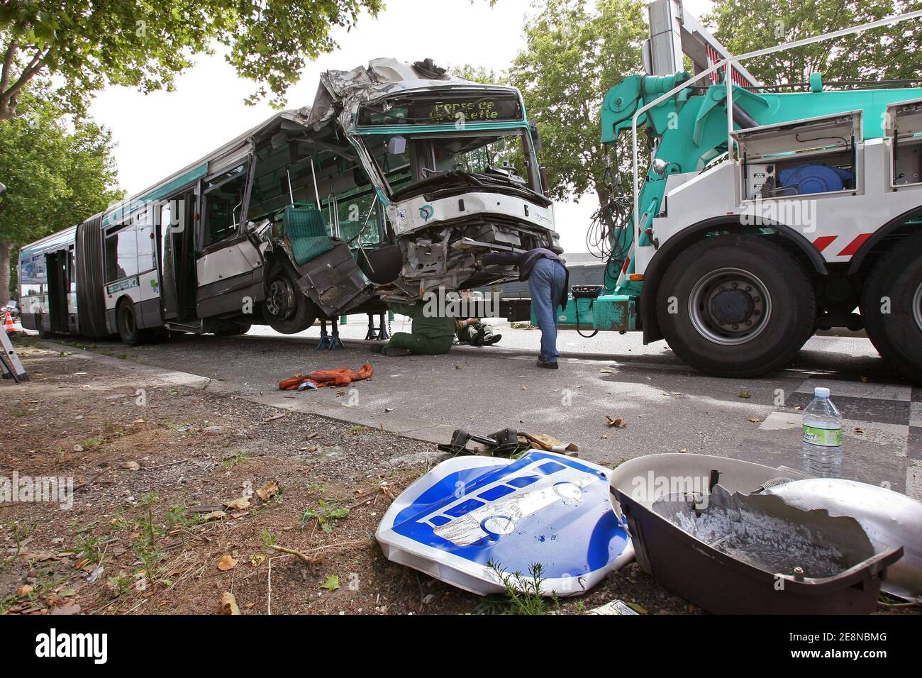 Parisian RATP bus carrying more than 19 people was involved in a crash ...