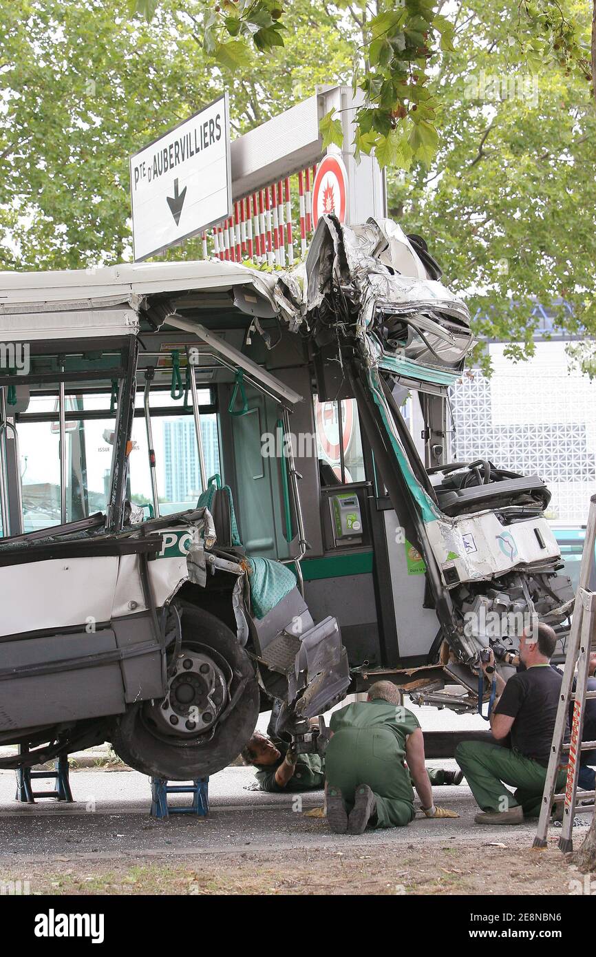 Parisian RATP bus carrying more than 19 people was involved in a crash ...