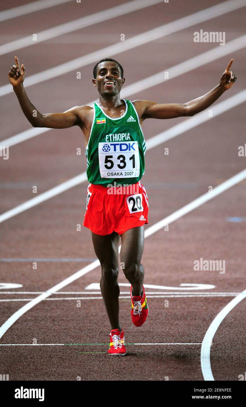 (531) Ethiopia's Kenenisa Bekele performes on men's 10000 meters final ...