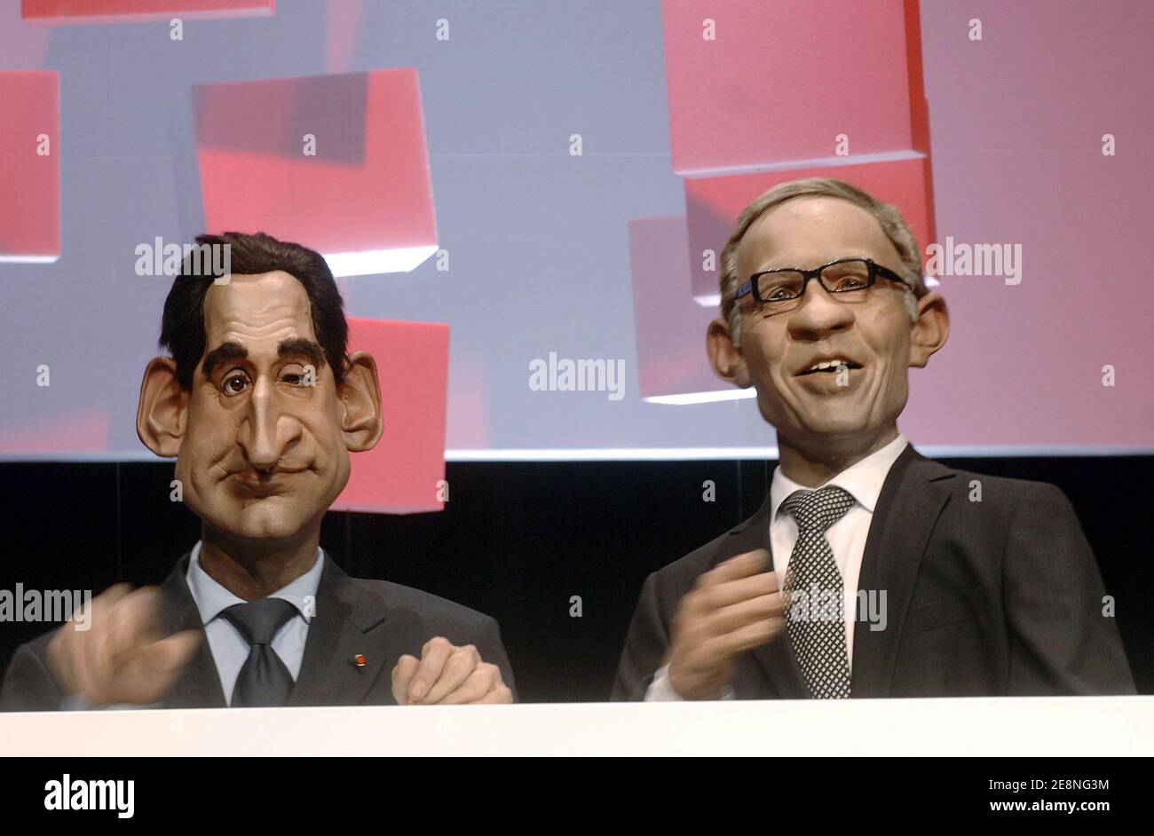 Les guignols canal hi-res stock photography and images - Alamy