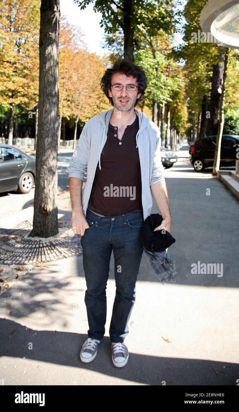 EXCLUSIVE. Vincent Delerm poses for our photographer after the taping ...