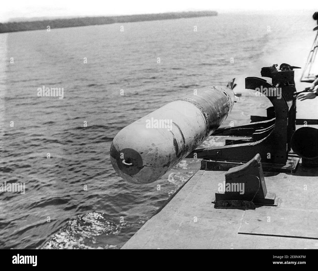 Mk 13 torpedo launch from PT boat c1943 Stock Photo - Alamy