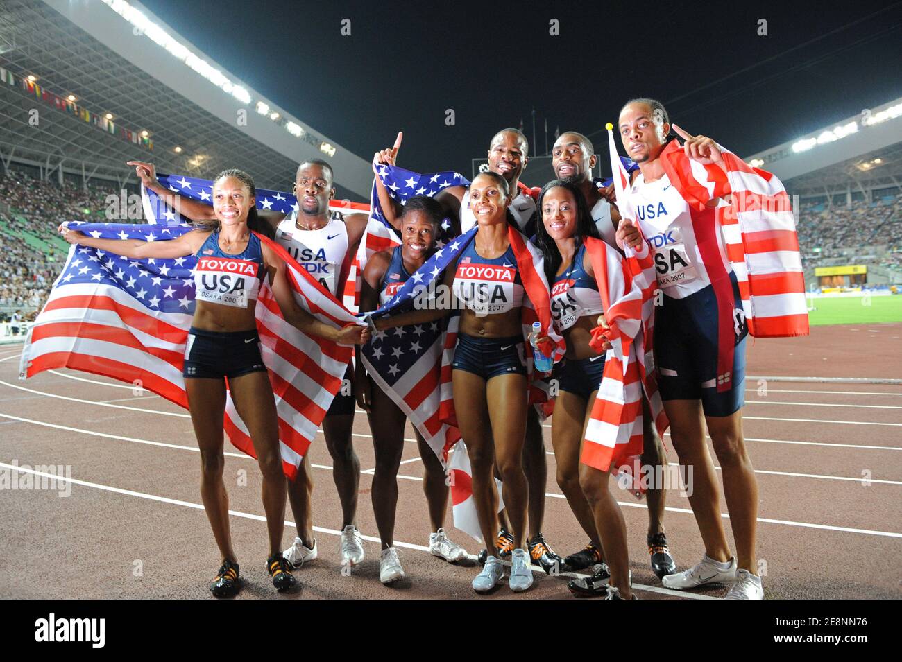 USA's Women team with Lauryn Williams, Allyson Felix, Mikele Barber ...