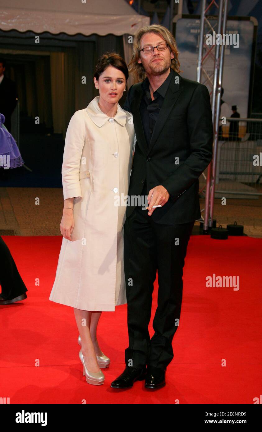 Director Andrew Dominik and his girlfriend, US actress Robin Tunney ...