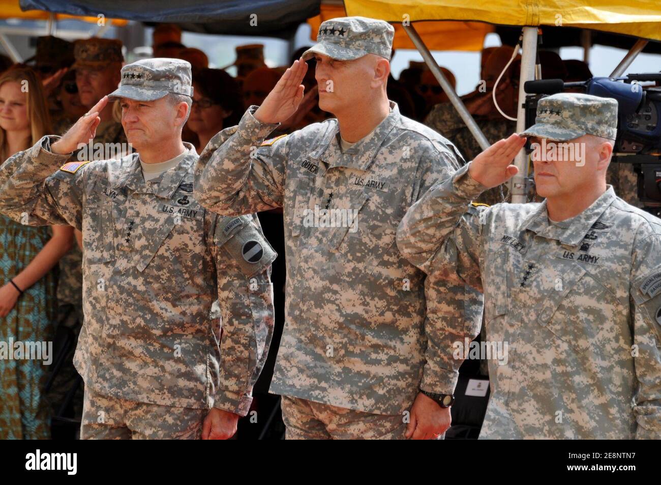 Milley takes FORSCOM colors, Allyn departs Fort Bragg to become Army ...