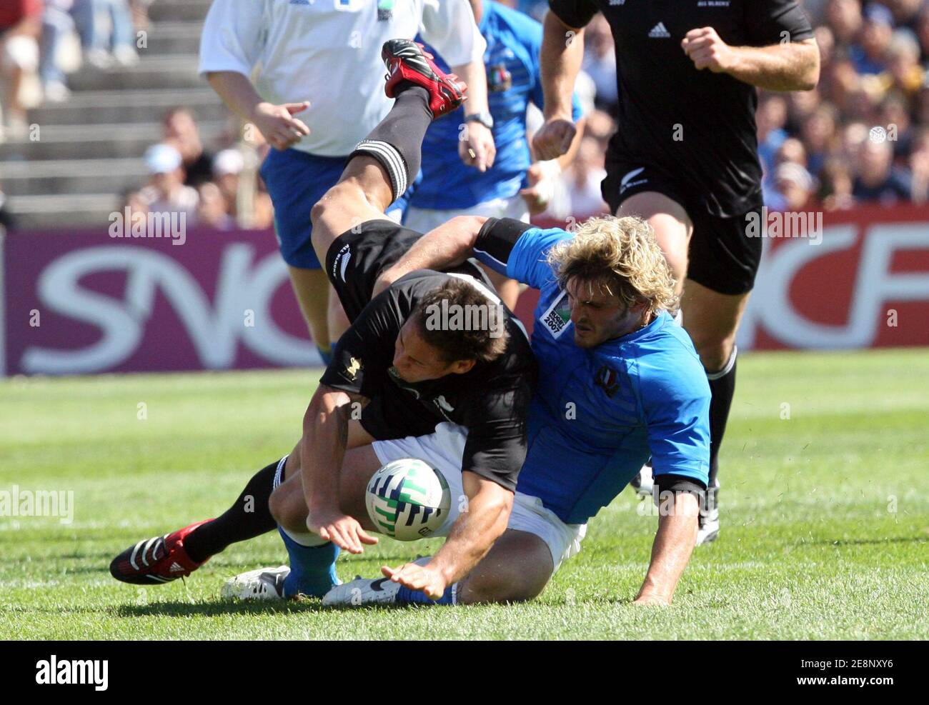 New Zealand's Luke McAlister during the IRB Rugby World Cup 2007, Pool ...