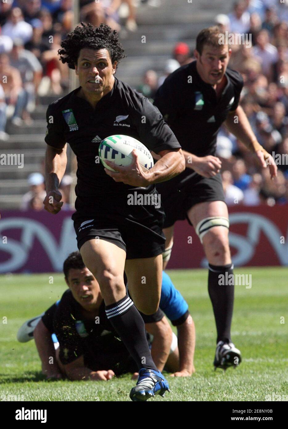 New Zealand's Doug Howlett during the IRB Rugby World Cup 2007, Pool C ...