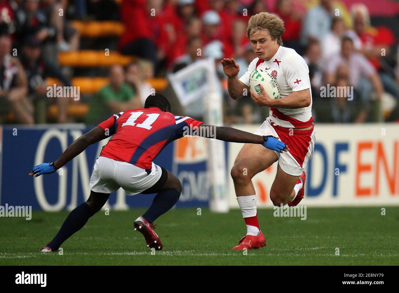 England's Matthew Tait during the 2007 Rugby world cup match at the ...