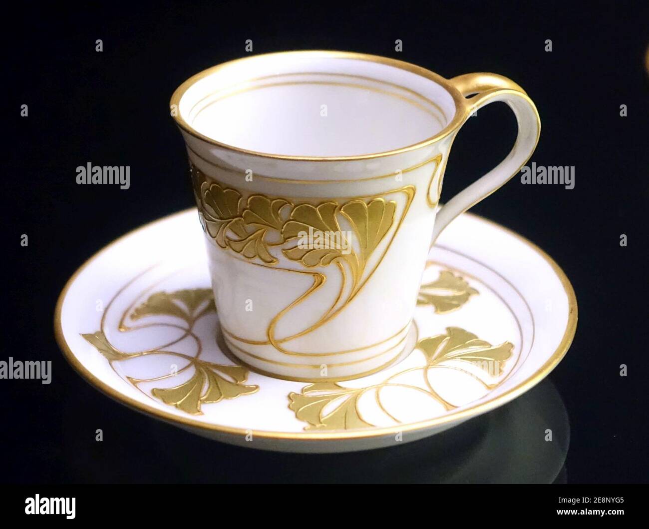 Kpm cup hi-res stock photography and images - Alamy