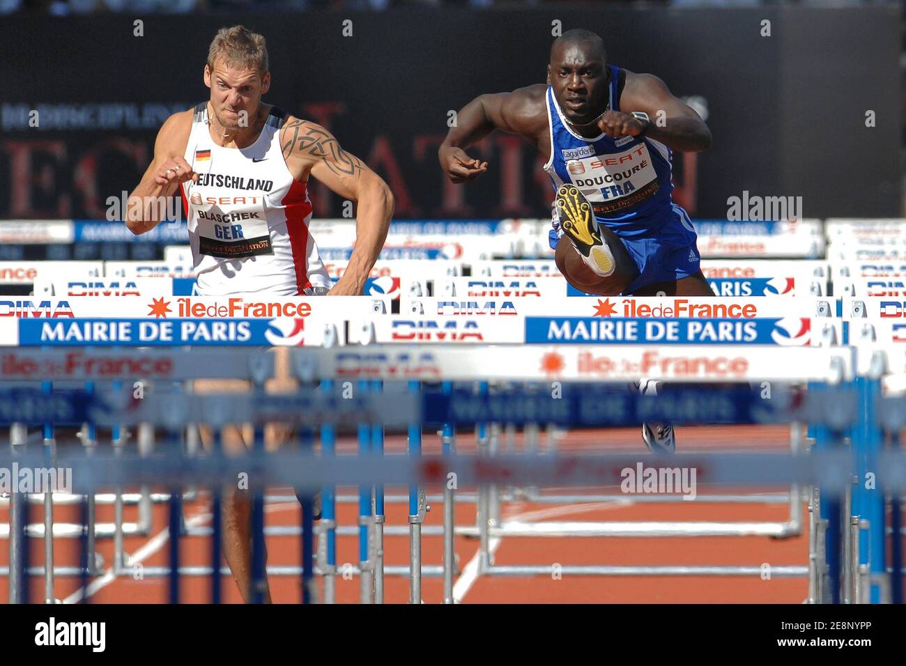 110 meters hurdles hi-res stock photography and images - Alamy