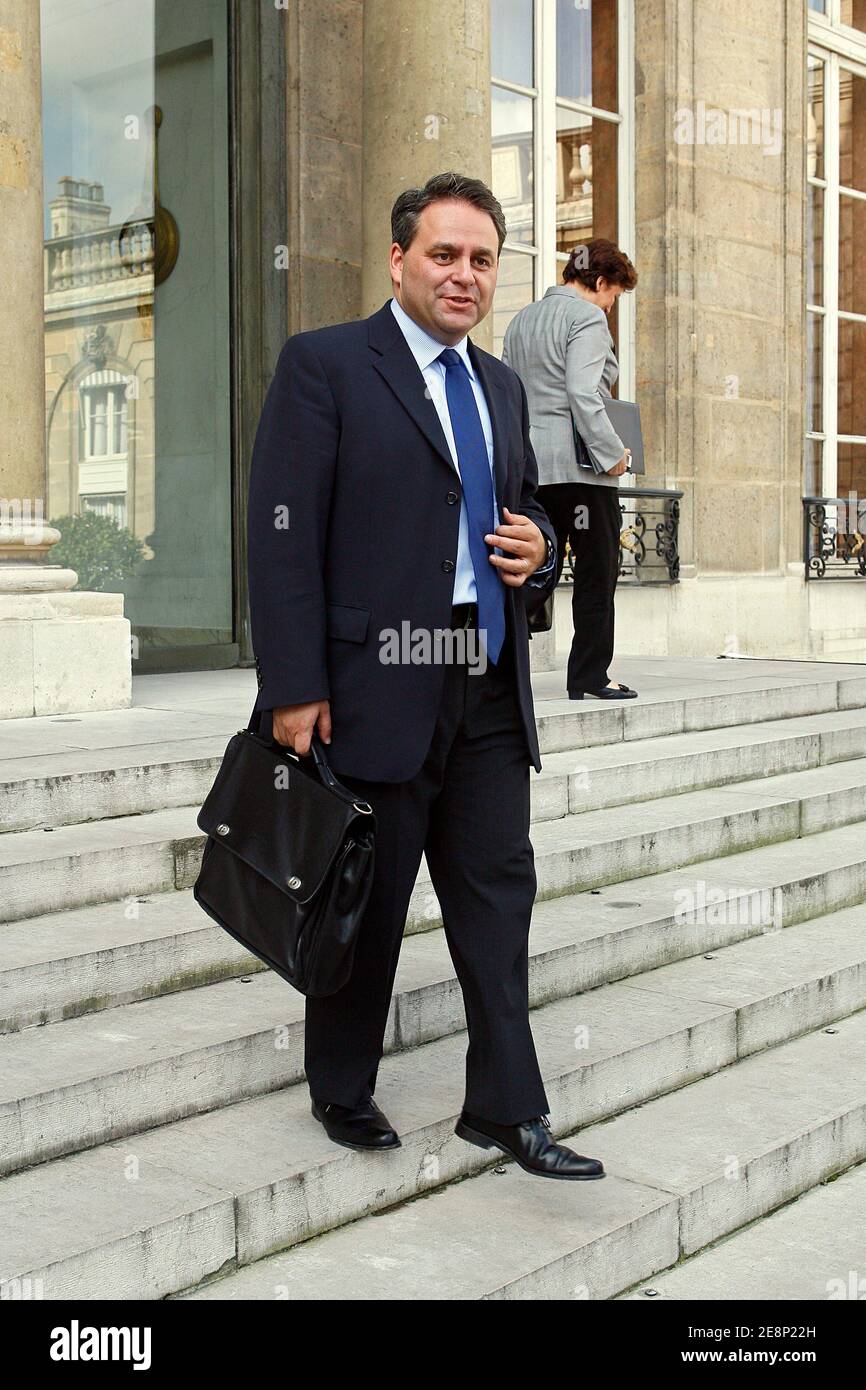 Bertrand leaves france hi-res stock photography and images - Alamy